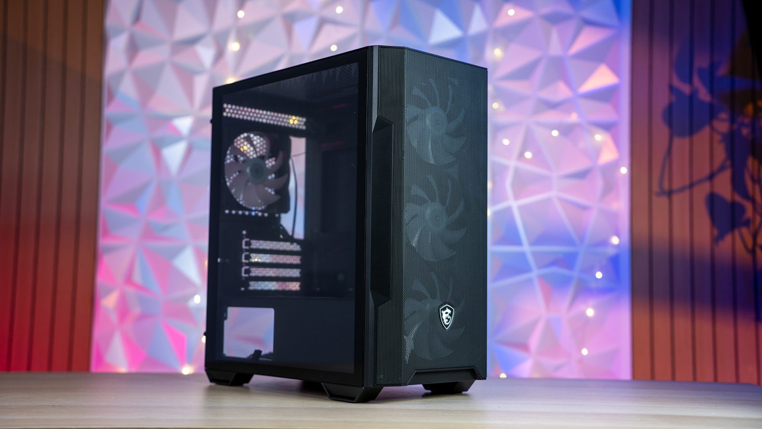 Recensione MSI MAG Forge M100R: Airflow e RGB alla Portata di Tutti ...